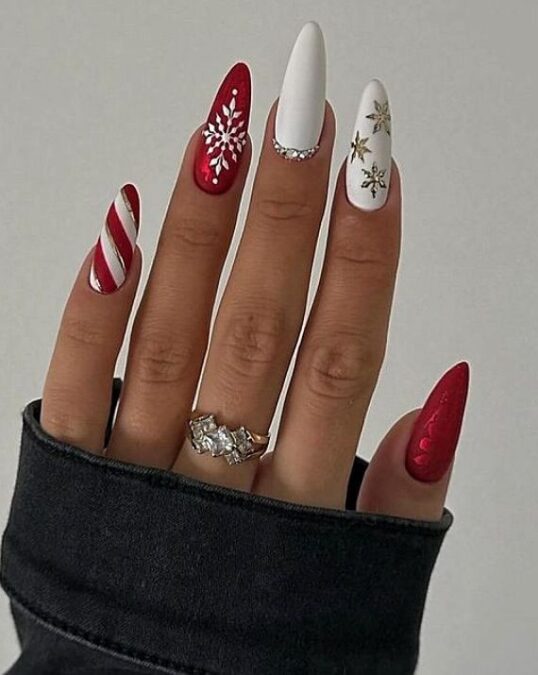 28 Gorgeous December Nails 2025 - Beauty Bruh