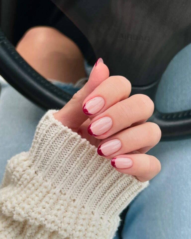 44 Gorgeous Short Winter Nails To Recreate - Beauty Bruh