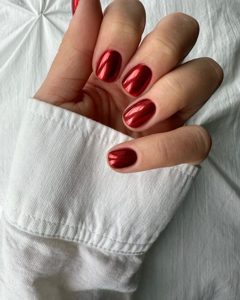 44 Gorgeous Short Winter Nails To Recreate - Beauty Bruh