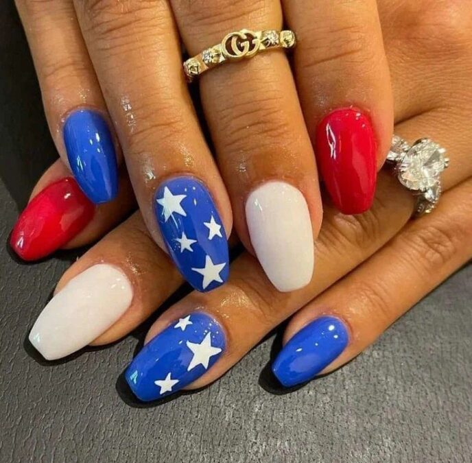 15 Subtle Memorial Day Nails To Try ASAP - Beauty Bruh