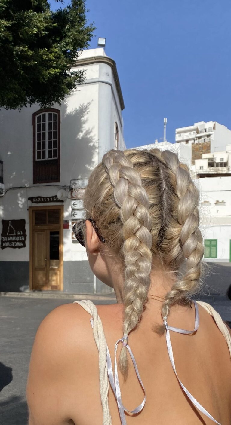 17 Chic Concert Hairstyle Ideas To Try ASAP - Beauty Bruh